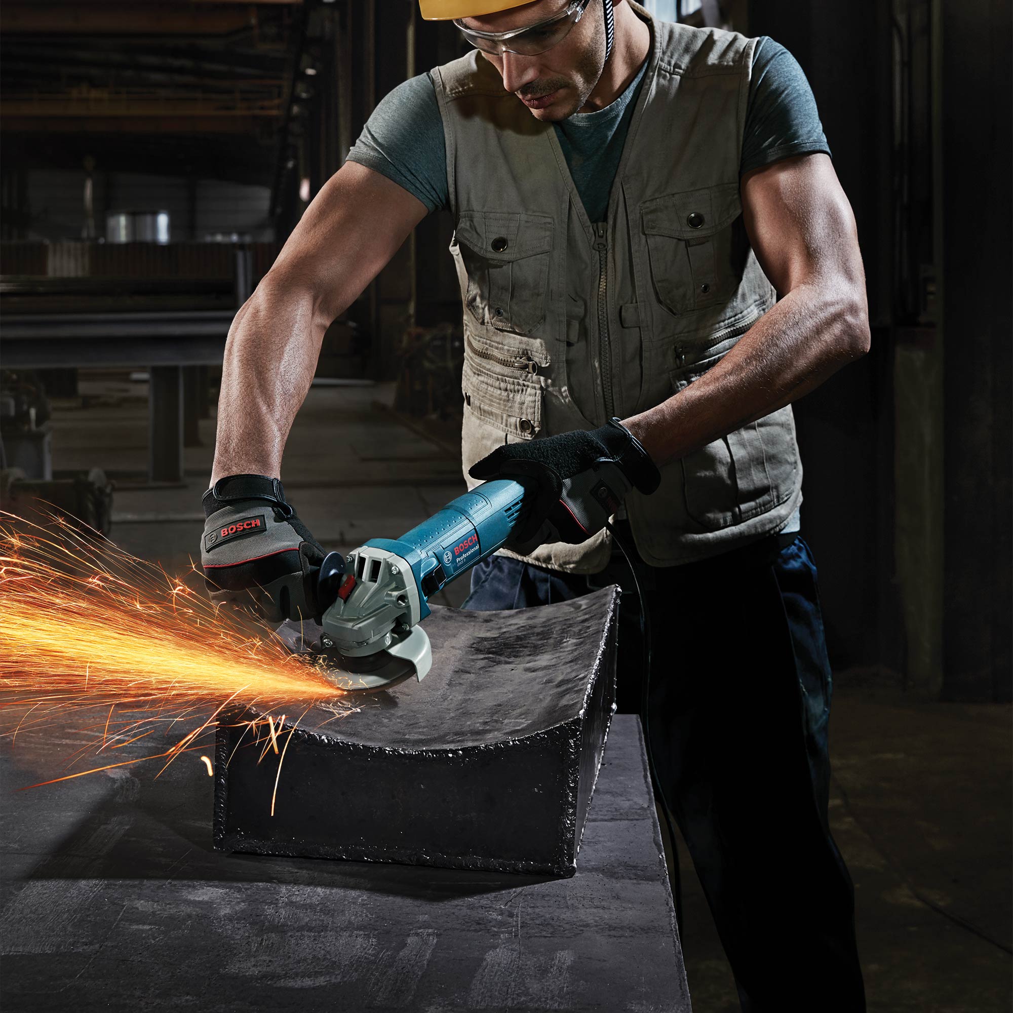 GWS9-115S 110v 115mm Slim Grip Grinder - ToolStore UK