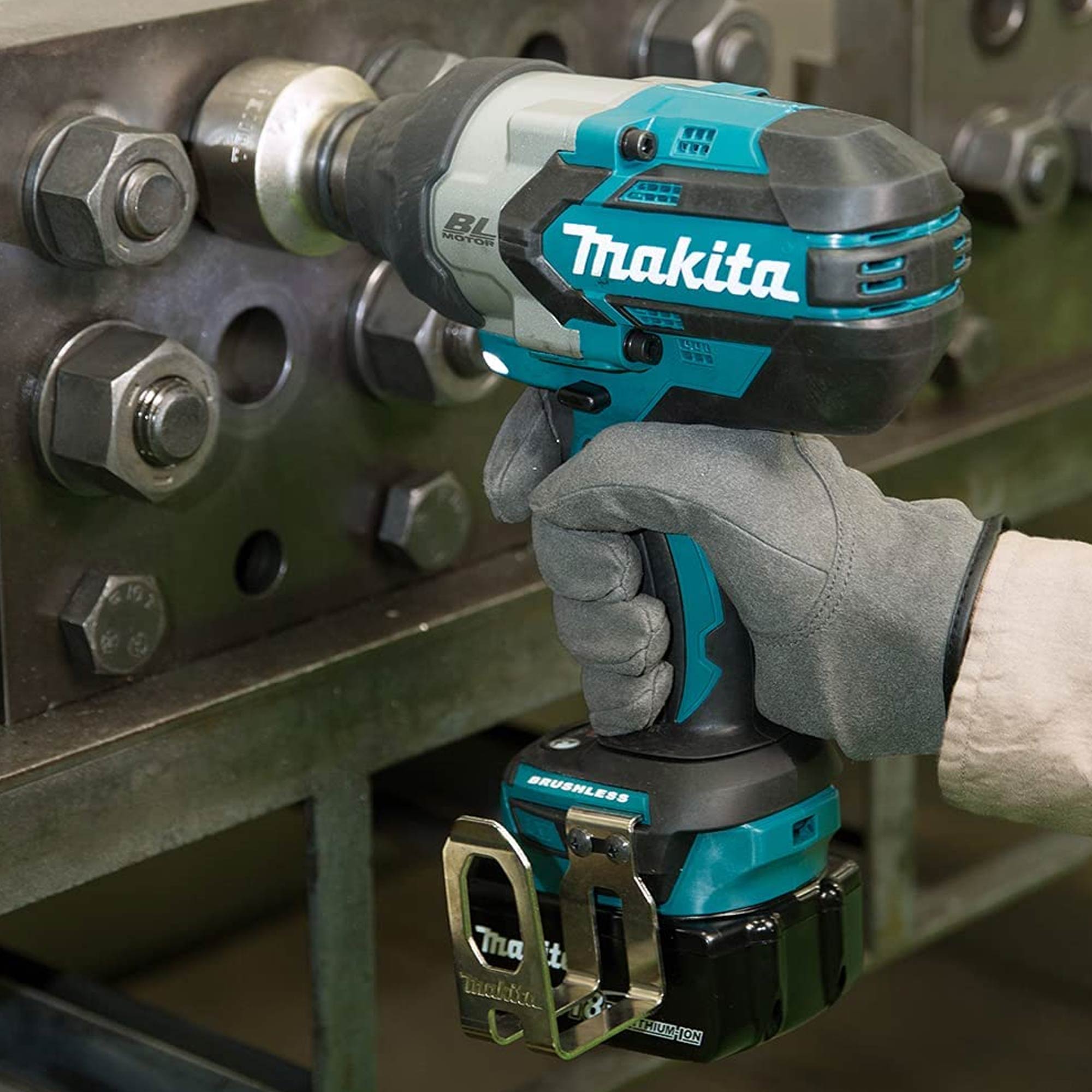 Makita MAKITA DTW1002Z 18v Brushless Impact Wrench BODY ONLY - ToolStore UK
