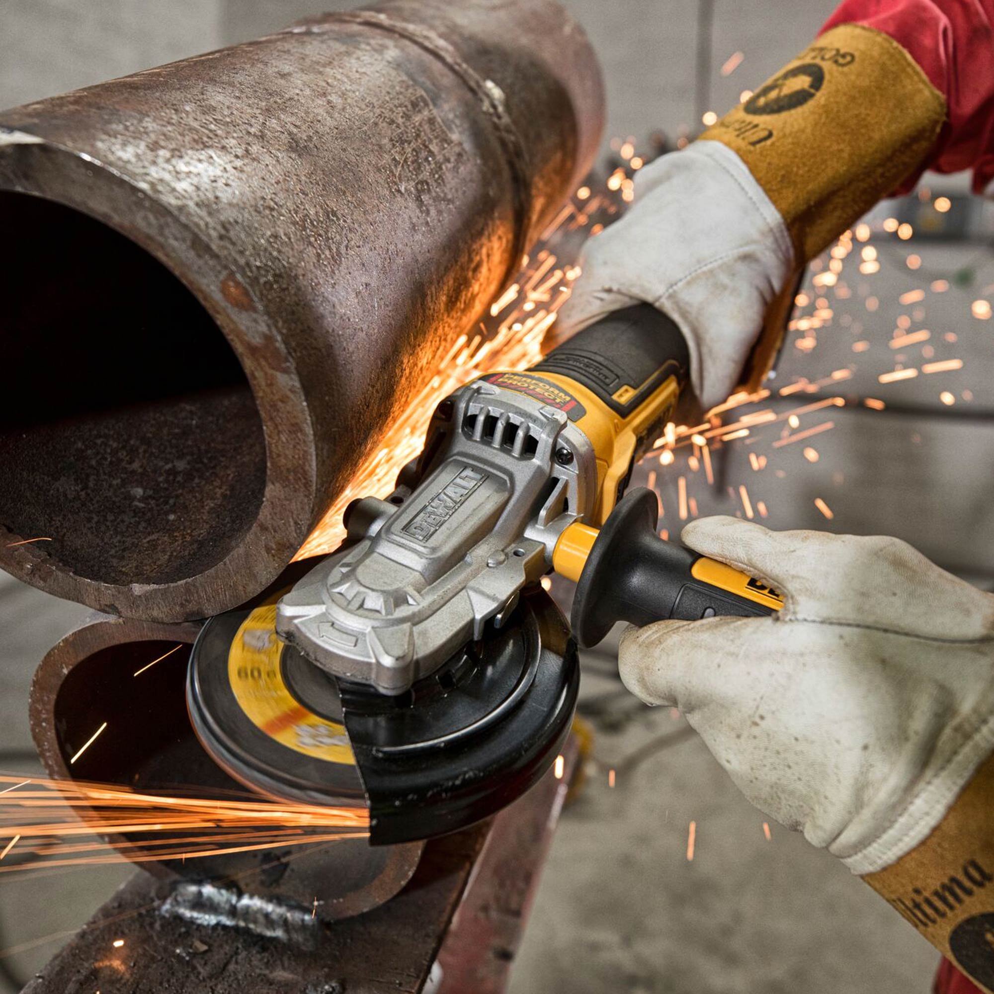 DCG405NF 18v XR Brushless Flat Head Angle Grinder - ToolStore UK