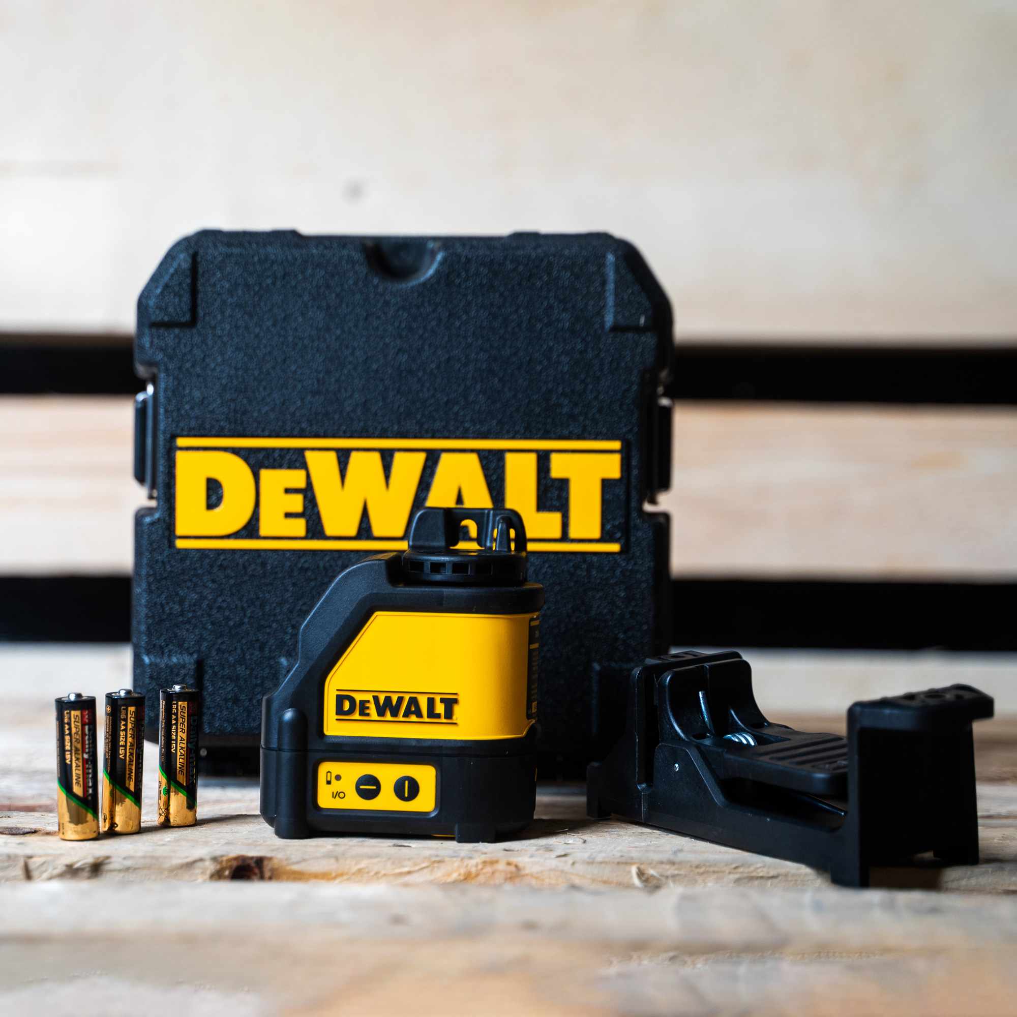 DEWALT DW088K Self-Level Line Laser + Pulse Mode - ToolStore UK