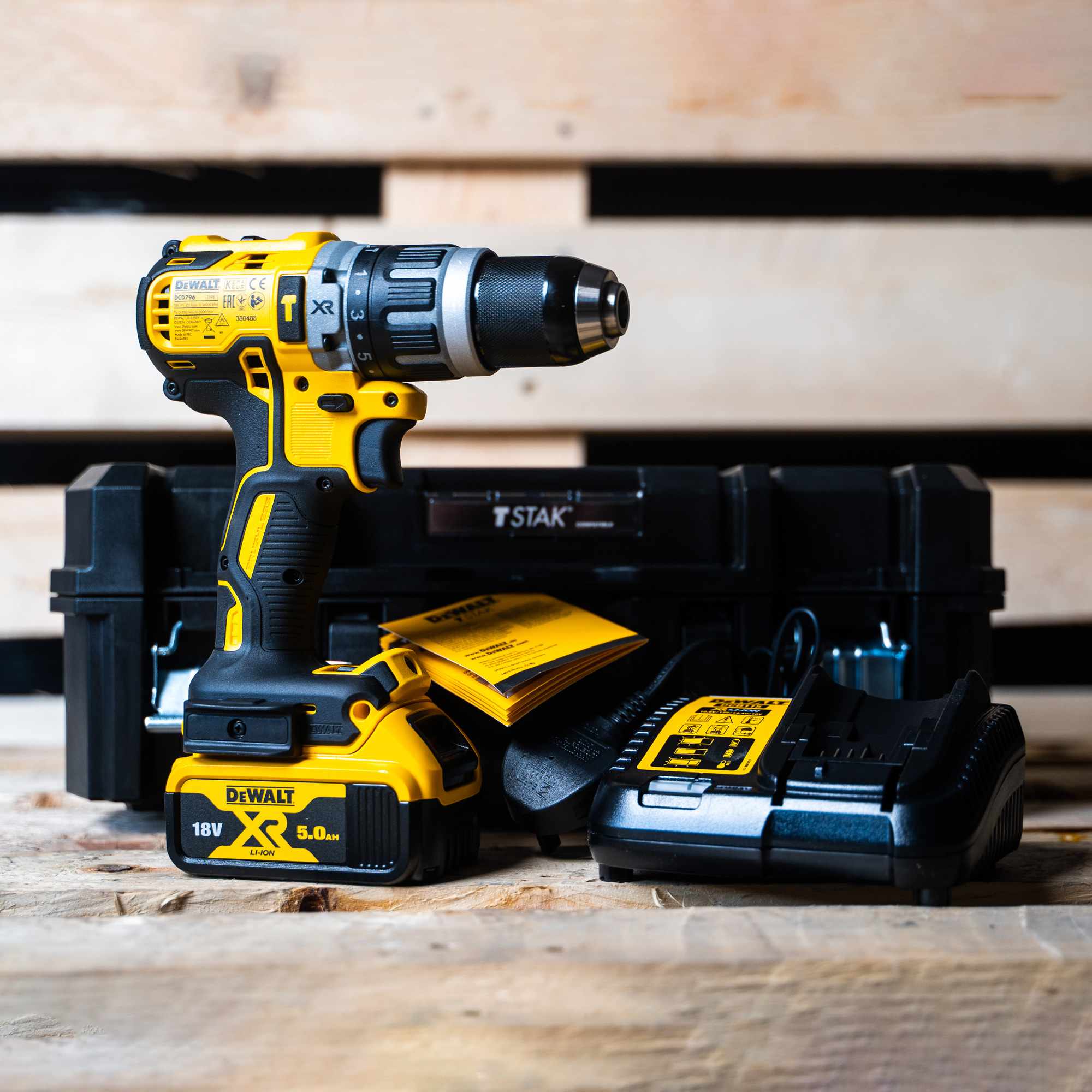 DEWALT Combi Drill DCD796P1 18V XR Brushless - ToolStore UK