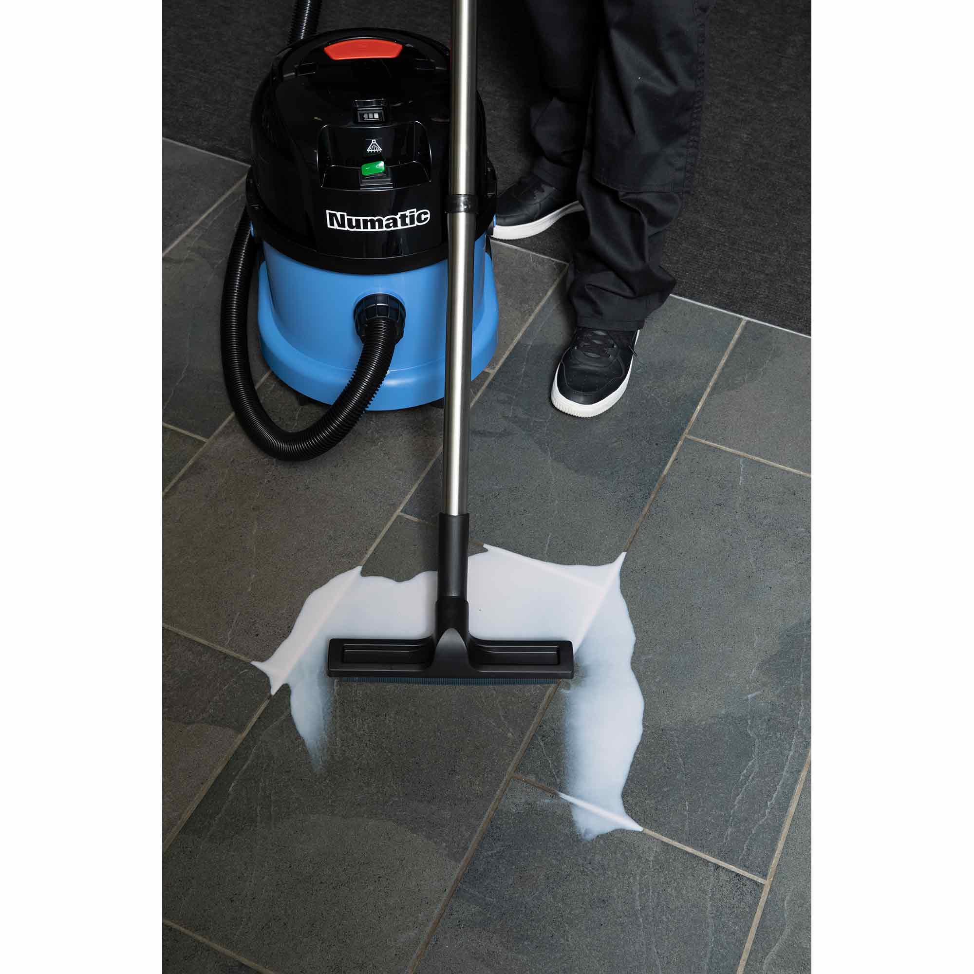 NUMATIC 916729 WBV370NX 36v Blue/Black Vacuum BODY ONLY - ToolStore UK