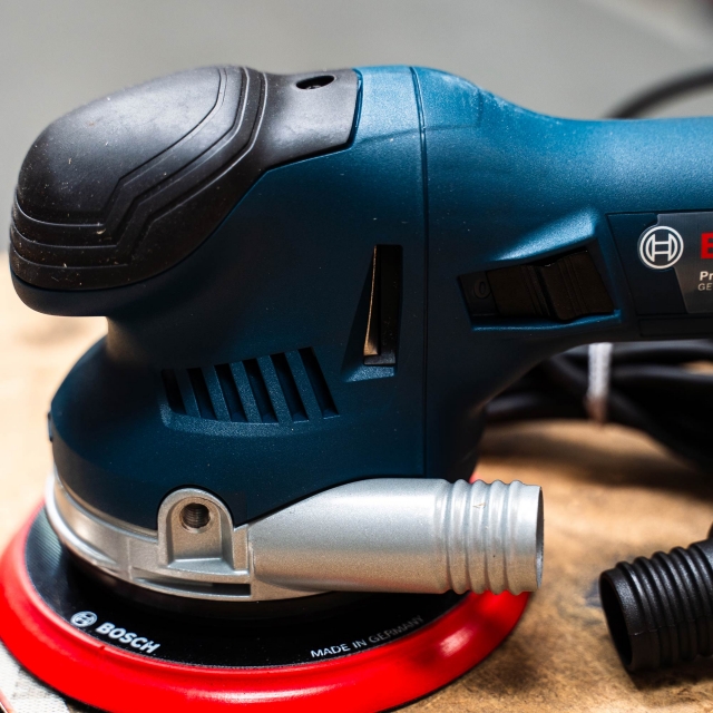 BOSCH GET75-150 240v 150mm Random Orbit Sander - ToolStore UK