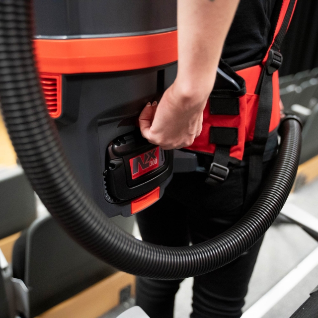 NUMATIC 912744 RSB150NX 36v Backpack Vacuum with 1xBattery - ToolStore UK